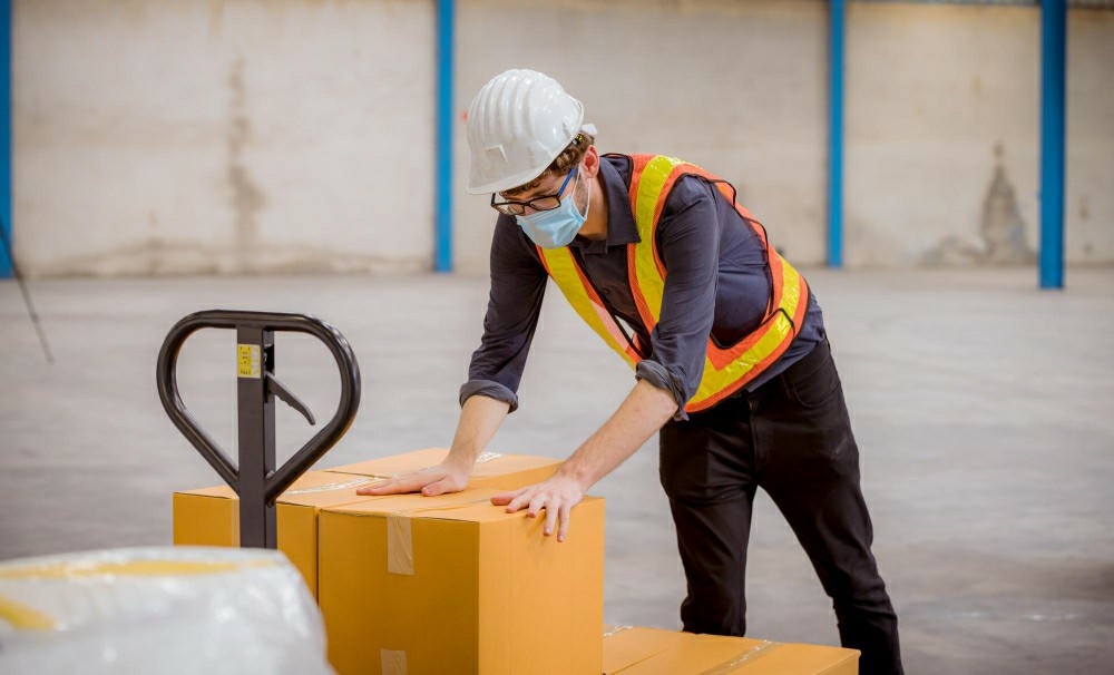 Maximizing Workplace Safety: The Essential Guide to Chris Mee Manual Handling Training